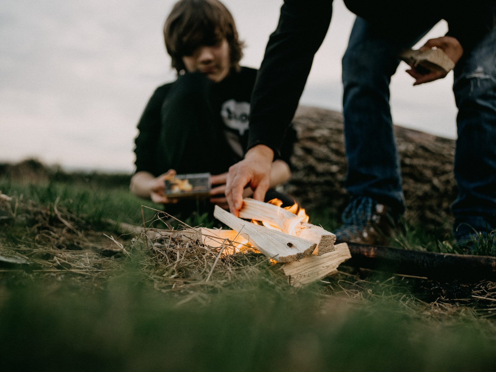 8 Brilliant Bushcraft Ideas for Kids - Early Impact Learning